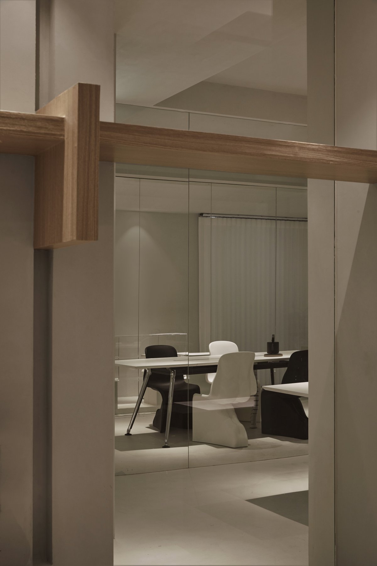 YinjiSpace Thomas Tan X TOSCANA Shanghai Office Showroom YinjiSpace Thomas Tan X TOSCANA Shanghai Office Showroom